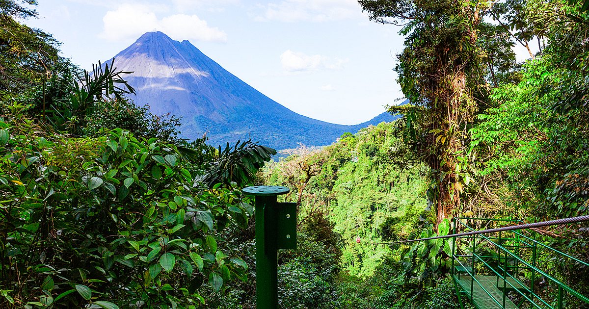 Arenal Canopy Combo: Zipline, Tram & Walk | La Fortuna